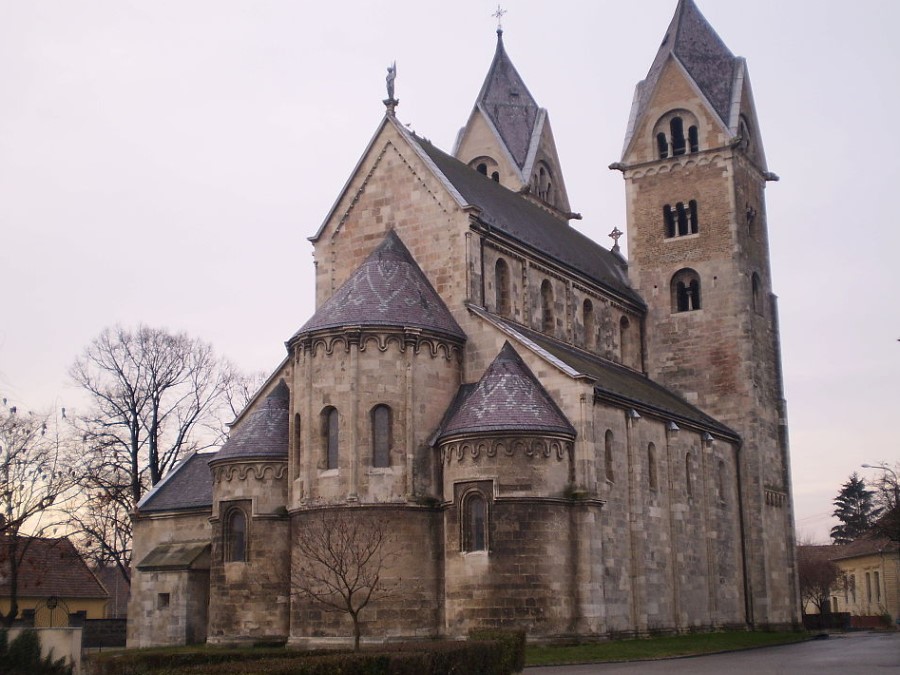 Magyar középkori templomok, amelyeket egyszer látni kell!