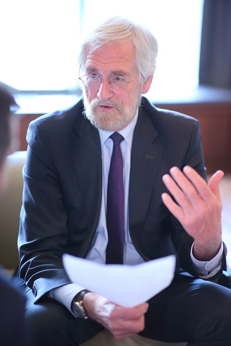 Peter Praet: a kormányoknak fel kell készülniük a jövőbeni sokkokra